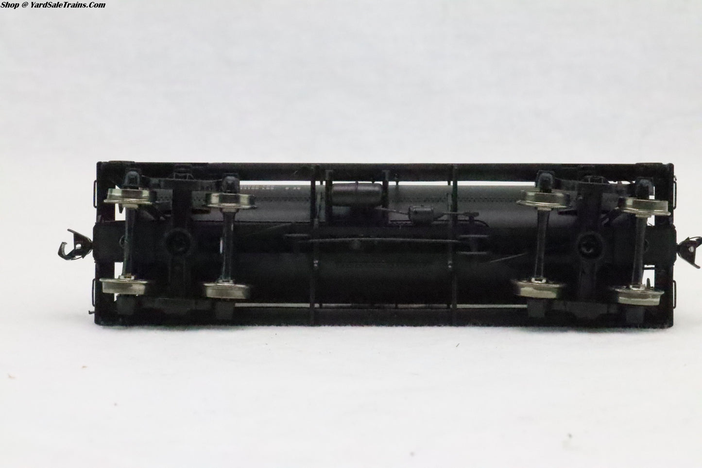 LL-8023 - 8,000 Gallon Type 21 Riveted Tank Car - Union Oil - UOCX 802 ...