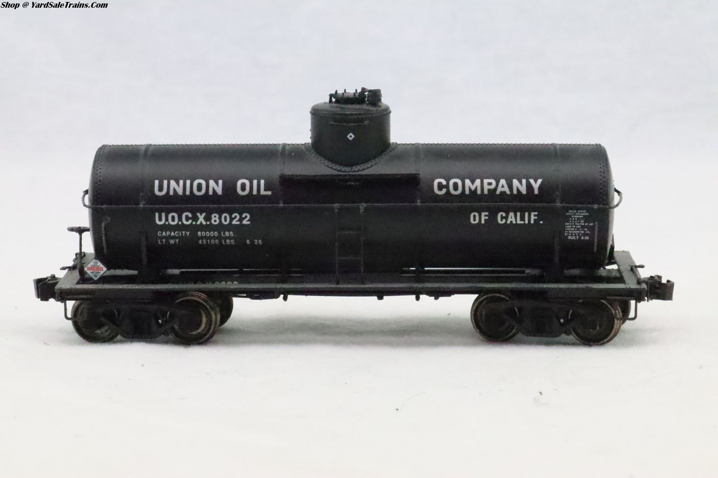 LL-8022 - 8,000 Gallon Type 21 Riveted Tank Car - Union Oil - UOCX 802 ...
